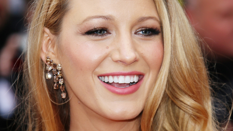 Blake Lively Color Season: Complete Color Analysis, Hair, Eyes and Skin